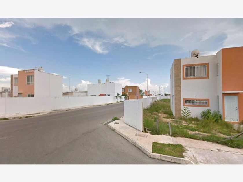 venta Casa en Real Montejo, Mérida, Yucatán (MX22-NA5734)- icasas.mx