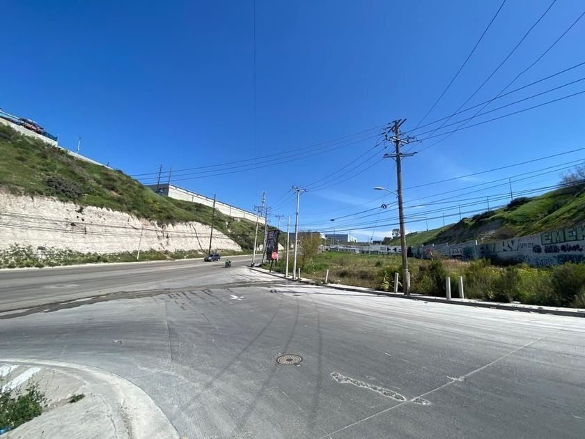 renta Nave en El Lago, Tijuana, Tijuana (EB-MW3606r)- icasas.mx