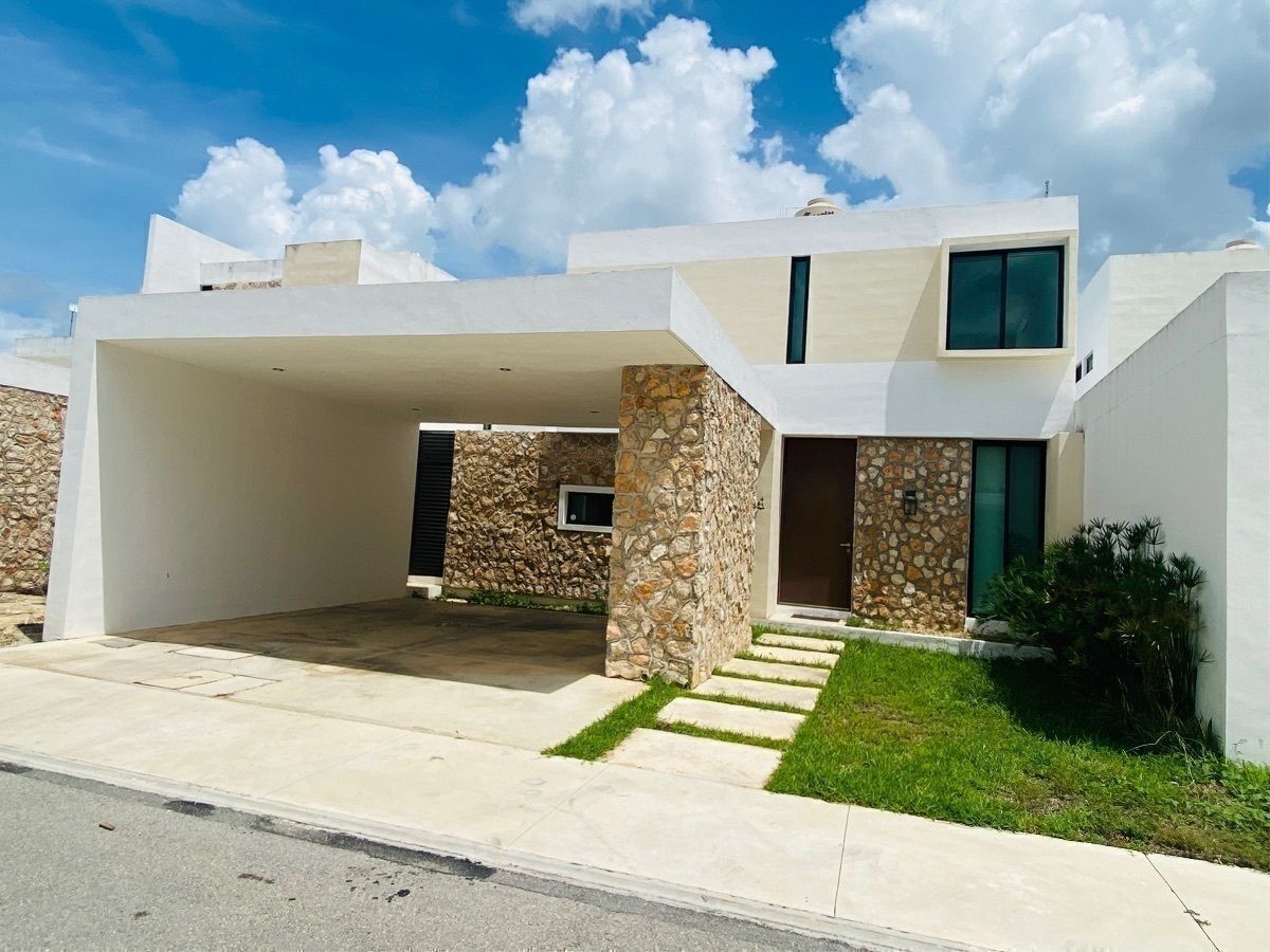 renta Casa en Pueblo Cholul, Mérida, Yucatán (EB-RX9844)- icasas.mx