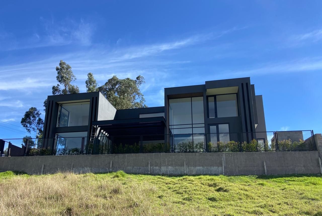 venta Casa en Challuabamba, Cuenca (HHO7275705)- icasas.ec