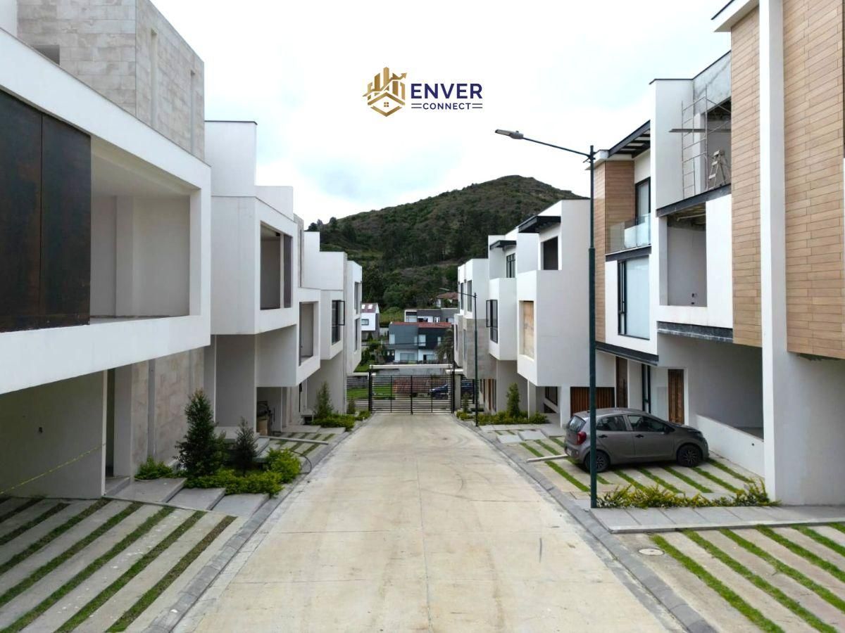 venta Casa en Challuabamba, Cuenca (ECO66023 HO7269316)- icasas.ec
