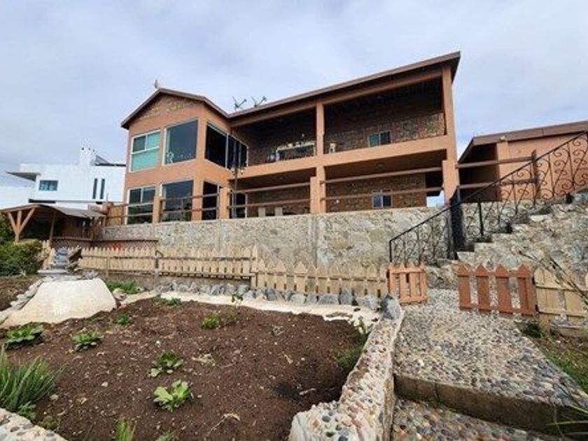 venta Casa en Vista Hermosa, Playas de Rosarito (EB-PS6042)- icasas.mx