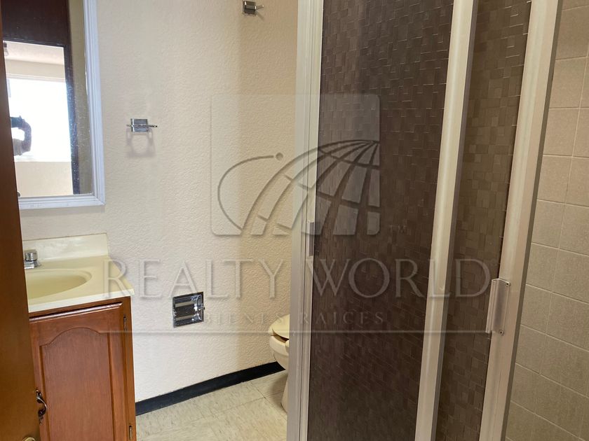 renta Casa en Santa María de las Rosas, Toluca (15-CR-8433)- icasas.mx