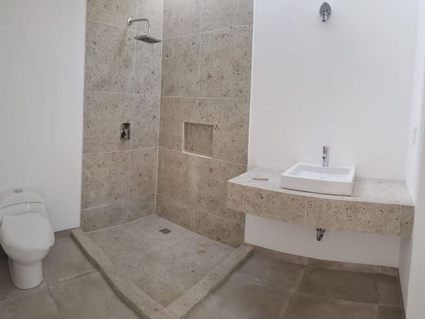 venta Casa en Poza Real, San Luis Potosí (EB-KR4188s)- icasas.mx