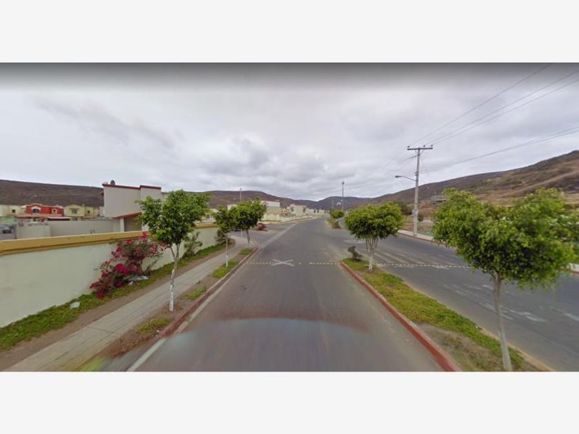 venta Casa en Villas del Rey, Ensenada (MX22-MU6146)- icasas.mx