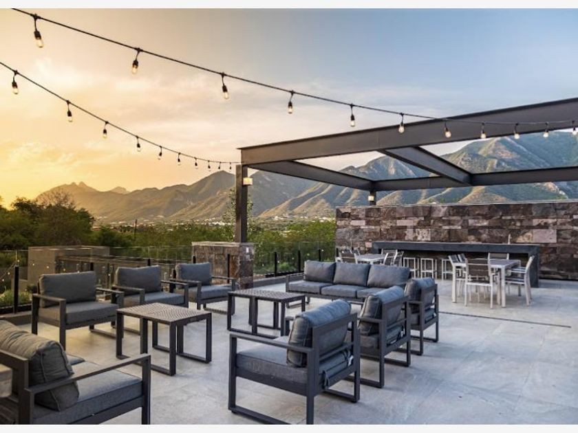 venta Casa en El Barrial, Santiago, Nuevo León (MX22-MD4404)- icasas.mx