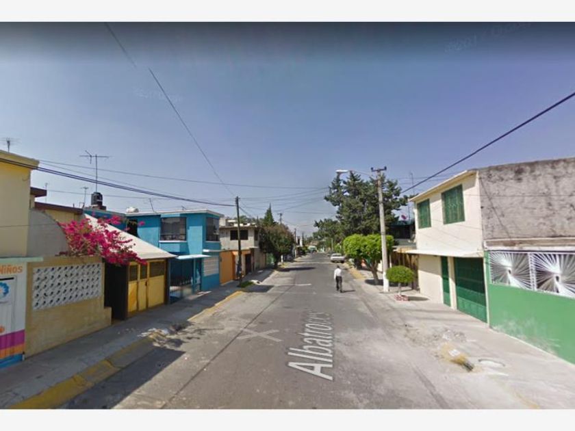 venta Casa en San Cristóbal Centro, Ecatepec de Morelos (MX22-MK5276 ...