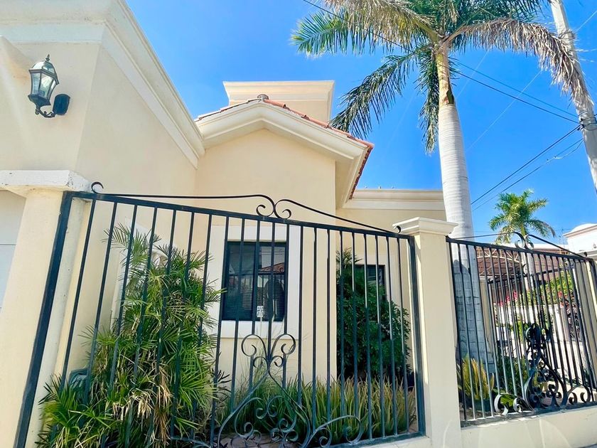 venta Casa en fraccionamiento en Cumbres Residencial, Hermosillo ...