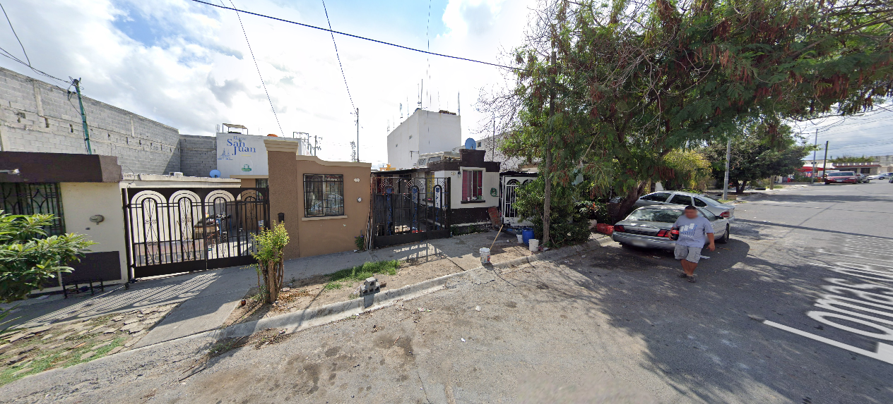 venta Casa en Roberto Espinoza, Apodaca (ZA1031)- icasas.mx