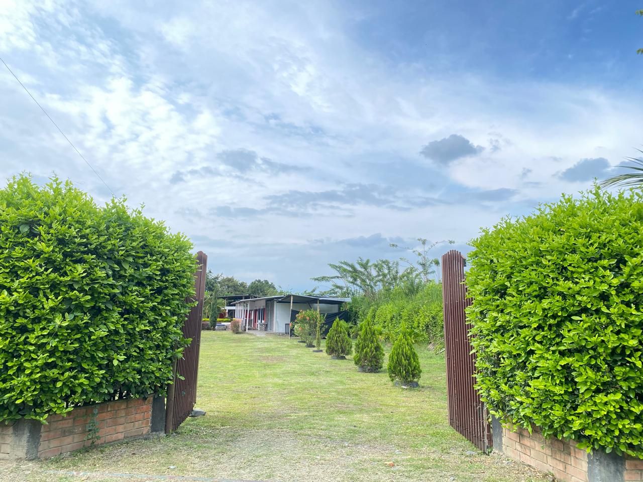 venta Villa-Quinta en Andalucía, Valle del Cauca (FN10)- puntopropiedad.com