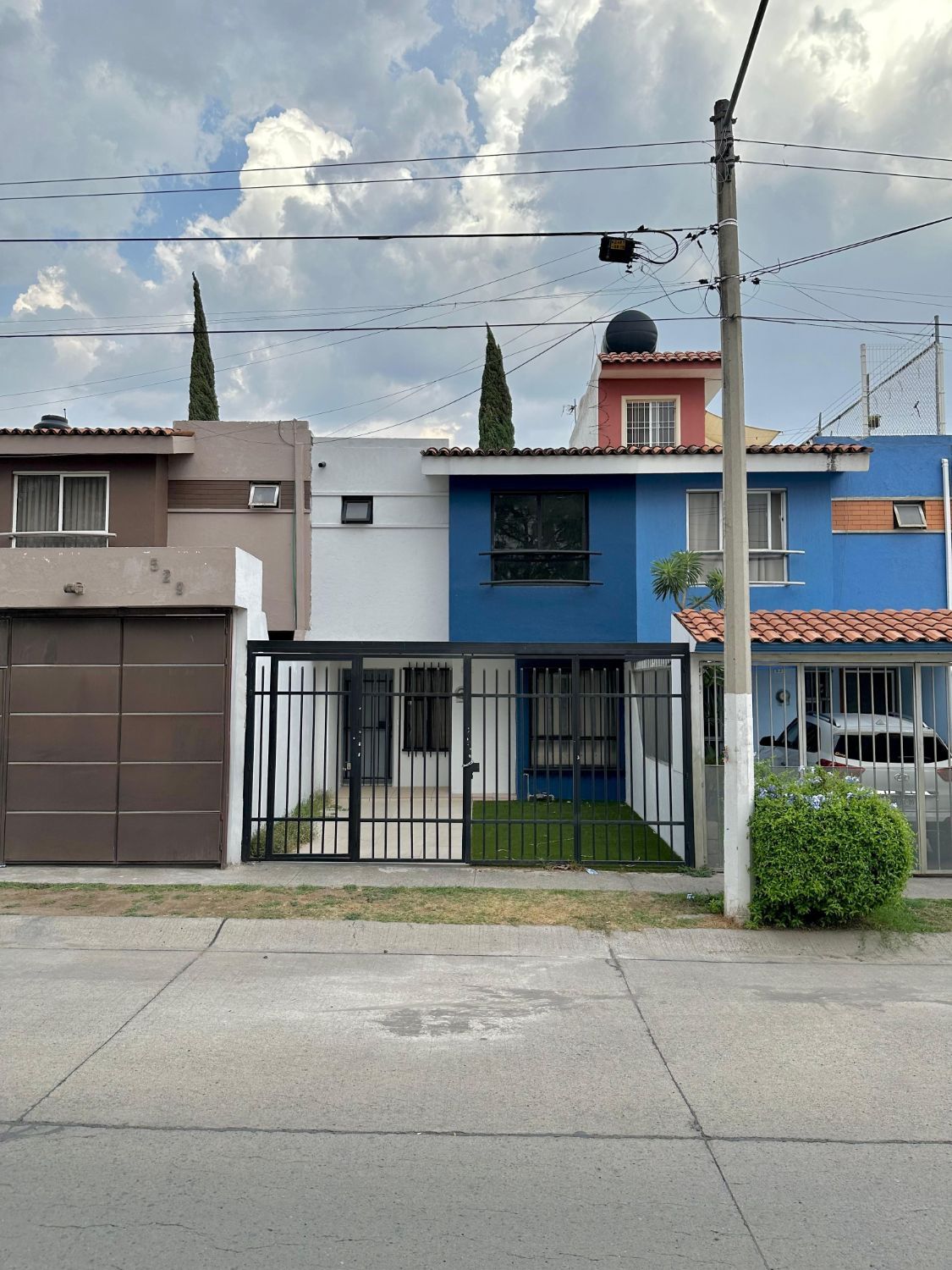 venta Casa en Fraccionamiento Parques del Bosque, San Pedro Tlaquepaque ...