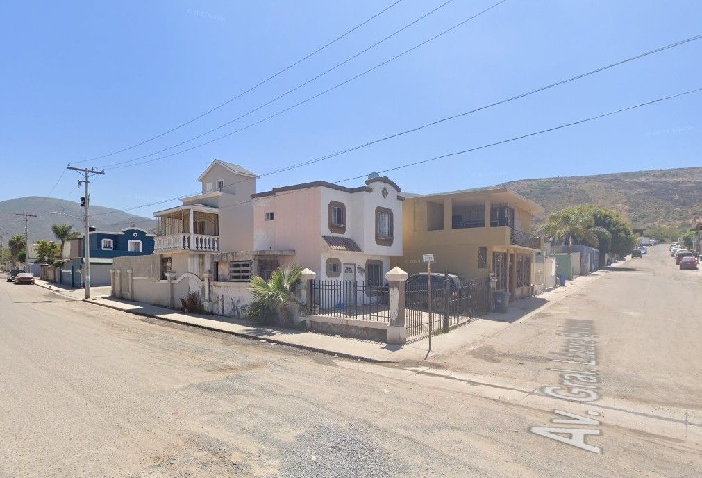 venta Casa en Villas del Rey, Ensenada (C554)- icasas.mx
