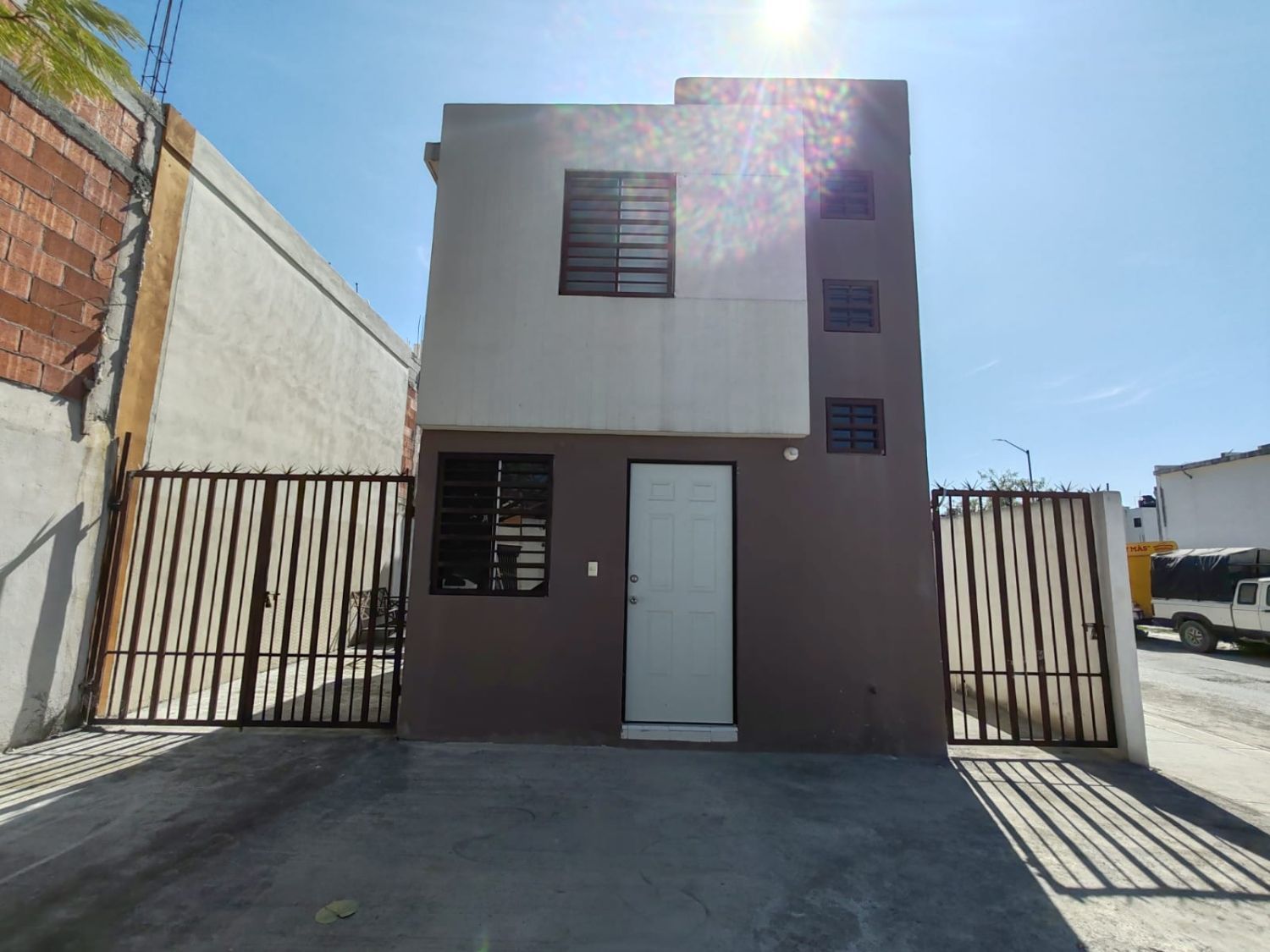 renta Casa en Triana, Apodaca (8120741836)- icasas.mx