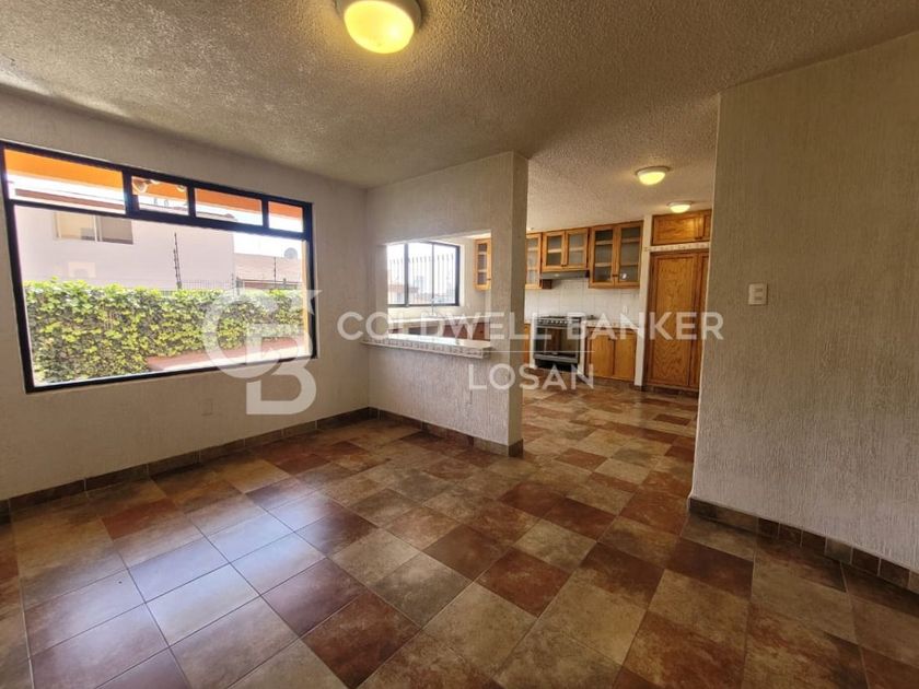 renta Casa en Ciudad Satélite, Naucalpan de Juárez (HCR-146-30019 ...