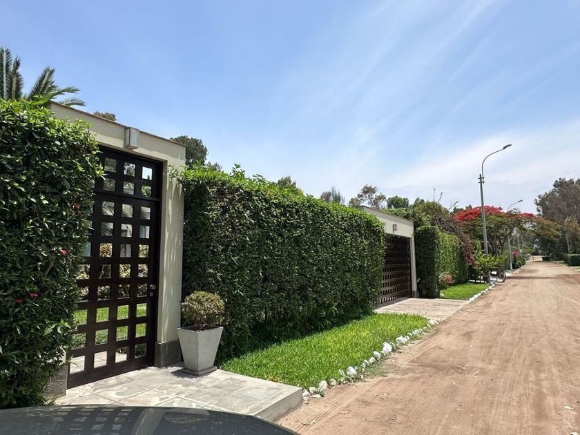 venta Casa en Lurin, Lima (SF022403)- LaEncontre.com.pe